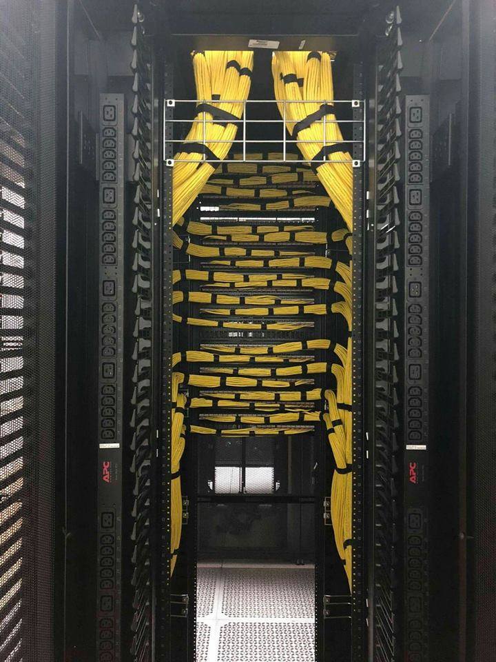 Best cable management... | Scrolller