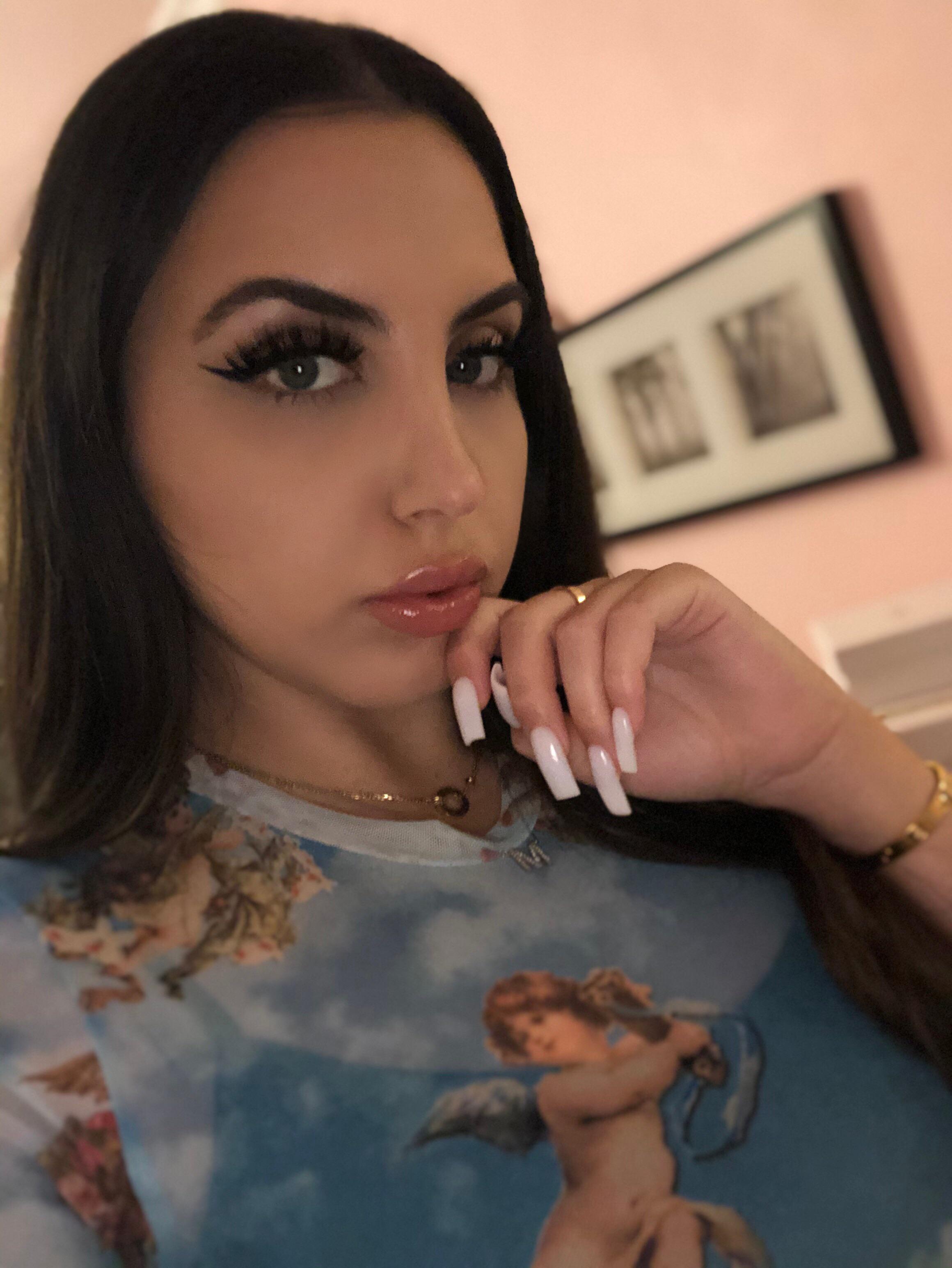 Best lips in the game 😛 period! | Scrolller