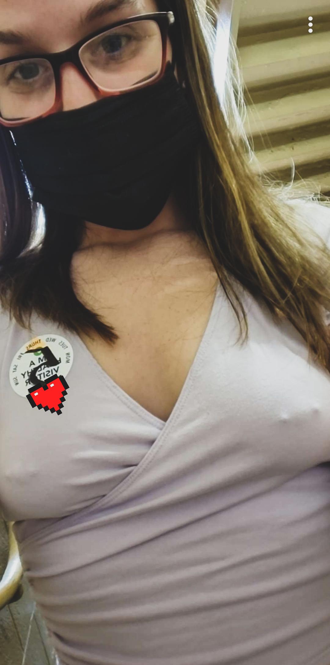 Best Top For No Bra Days Scrolller