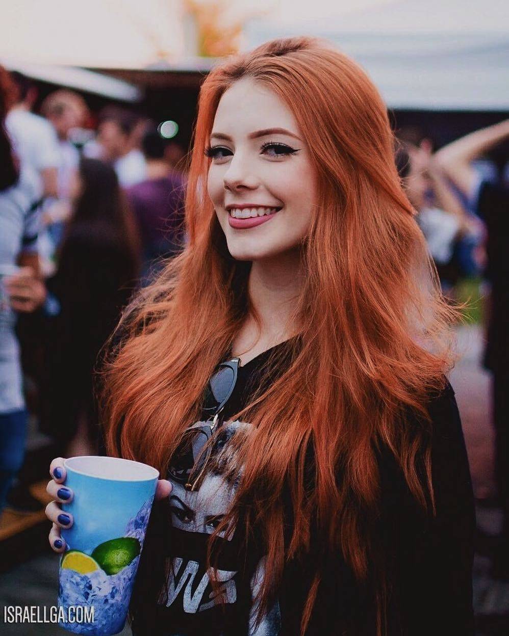 Bianca Santiago | Scrolller