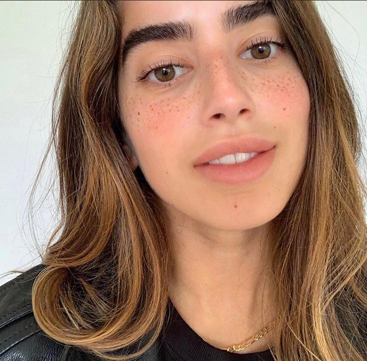 Big brows - big lips | Scrolller