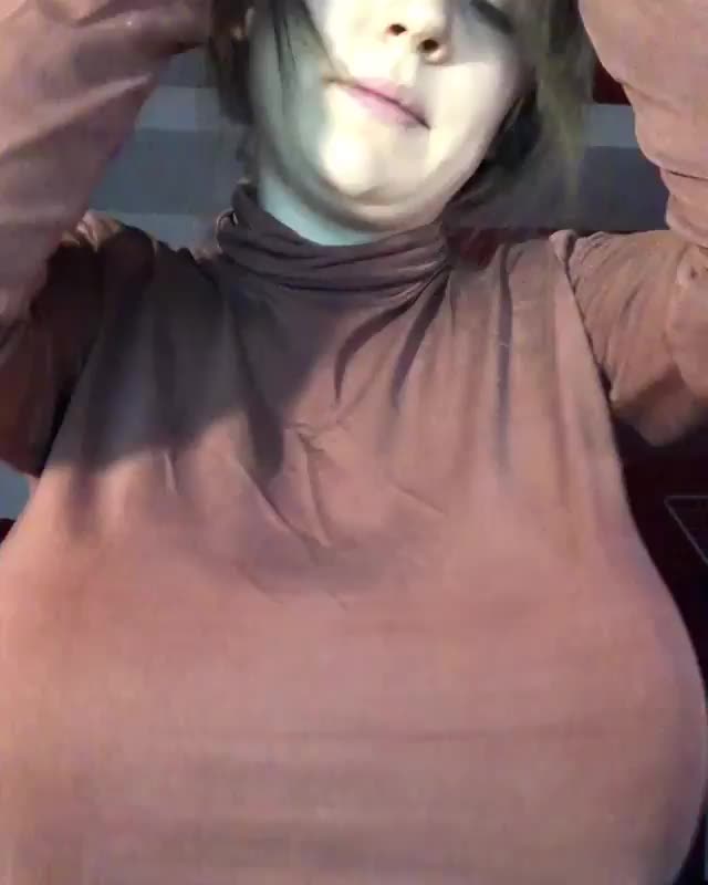 Big Tits Bouncing | Scrolller