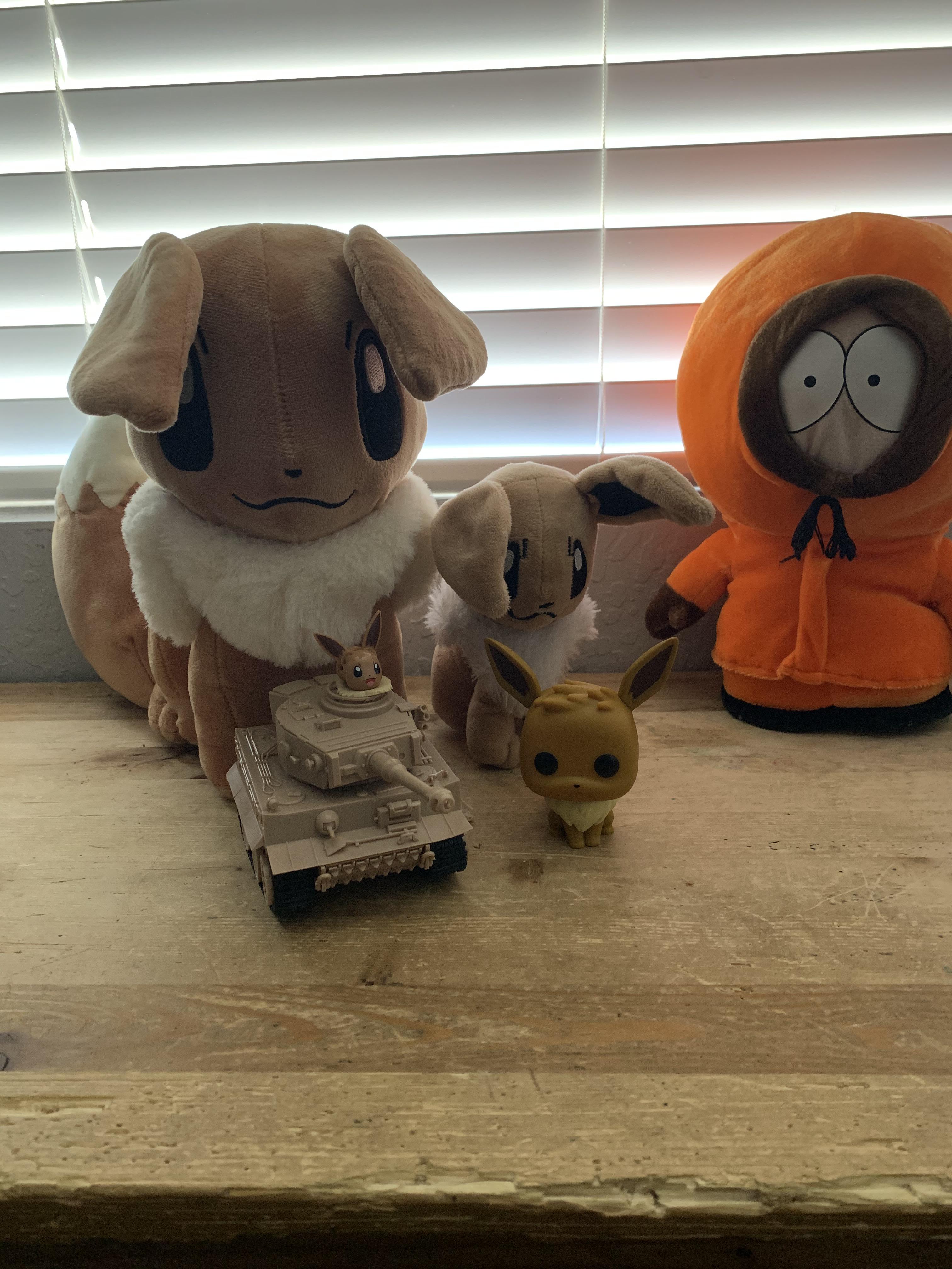 Big ‘vee, small ‘vee, tank ‘vee, and POP! ‘vee, and kenny | Scrolller