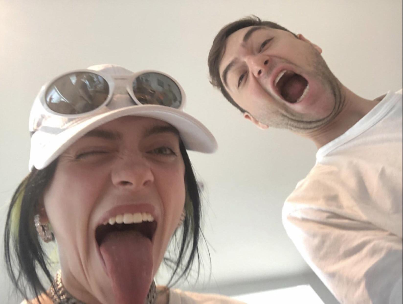 Billie Eilish Scrolller