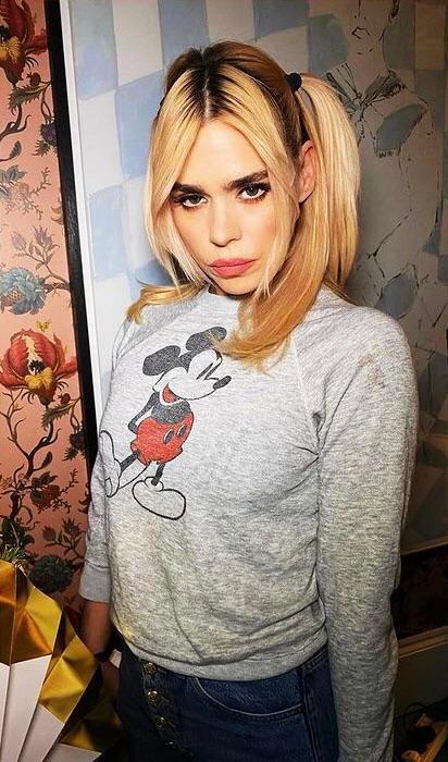 Billie Piper Scrolller