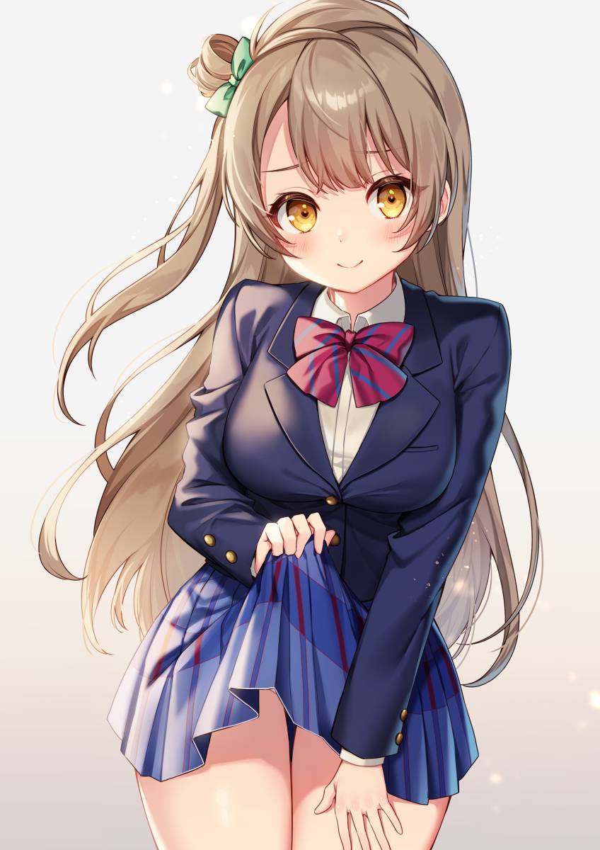 Birb showing some thigh [Kotori Minami / Love Live! School Idol Project] | Scrolller