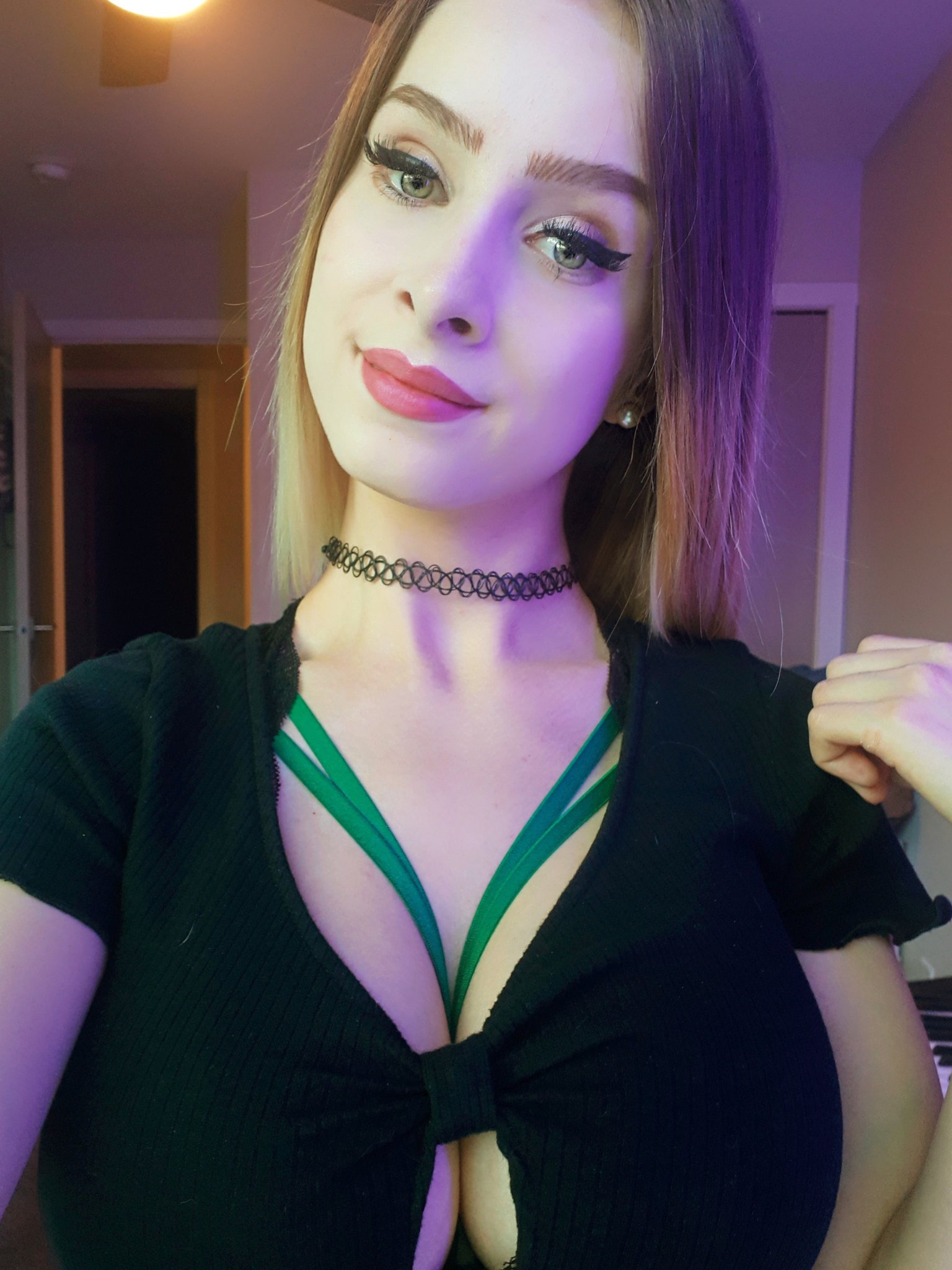 Black & Green | Scrolller