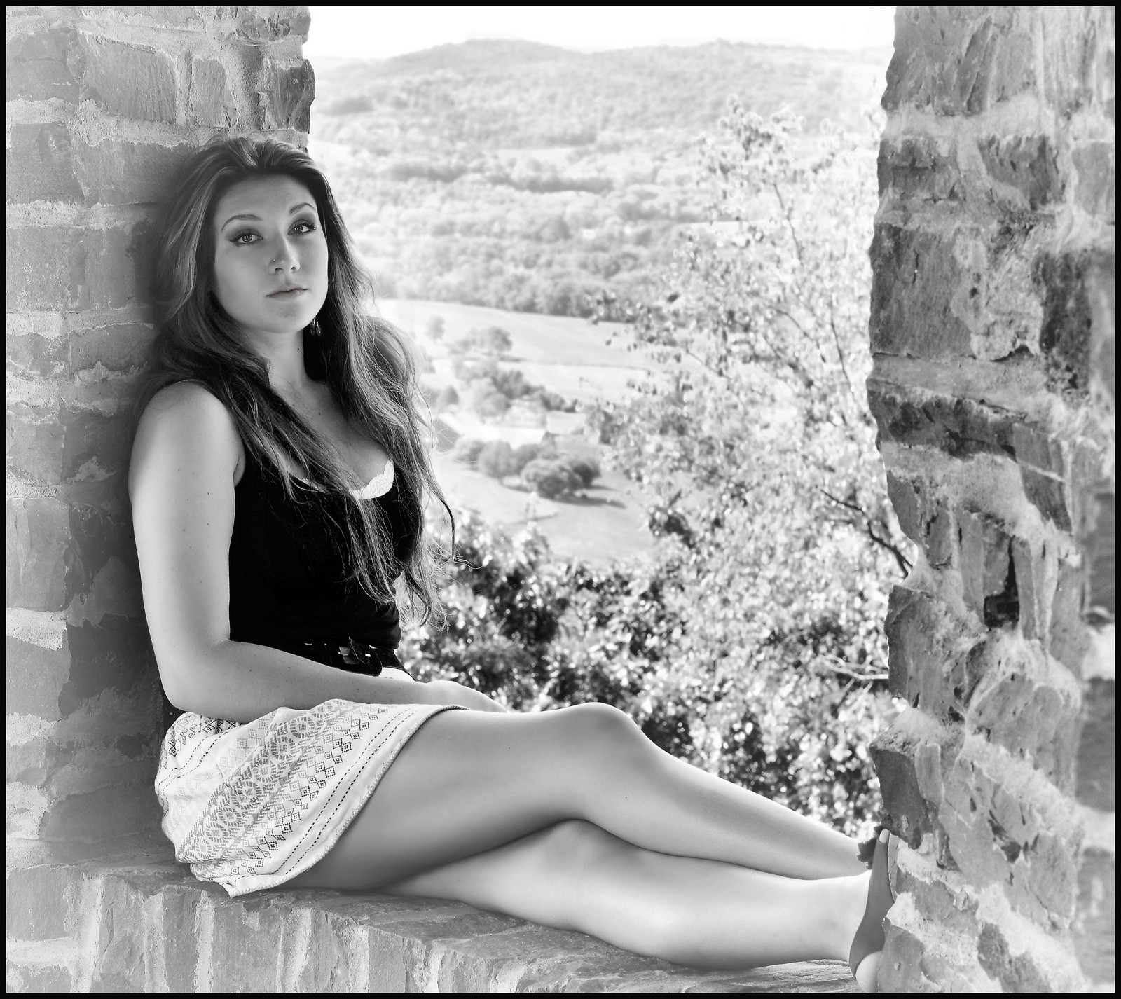 Black and White | Scrolller