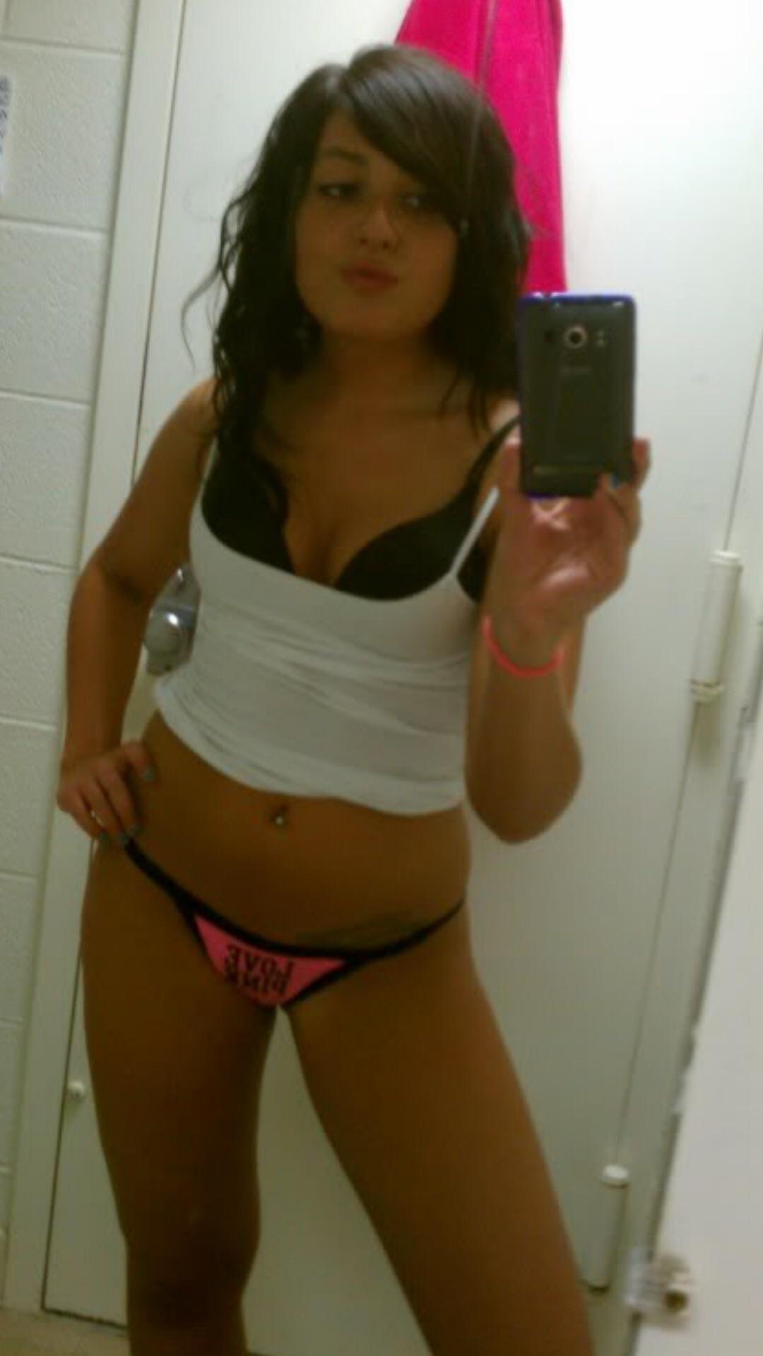 Black bombshell under her top | Scrolller