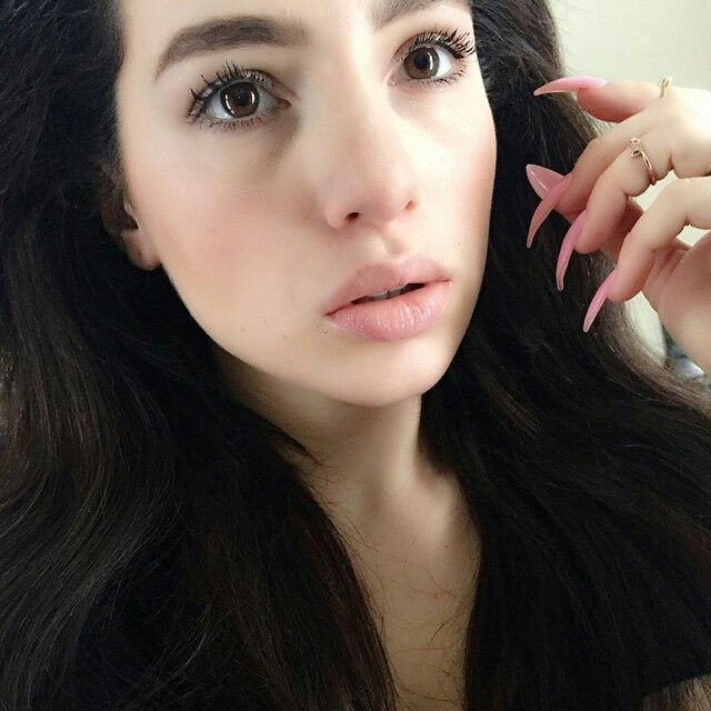 blank stare | Scrolller