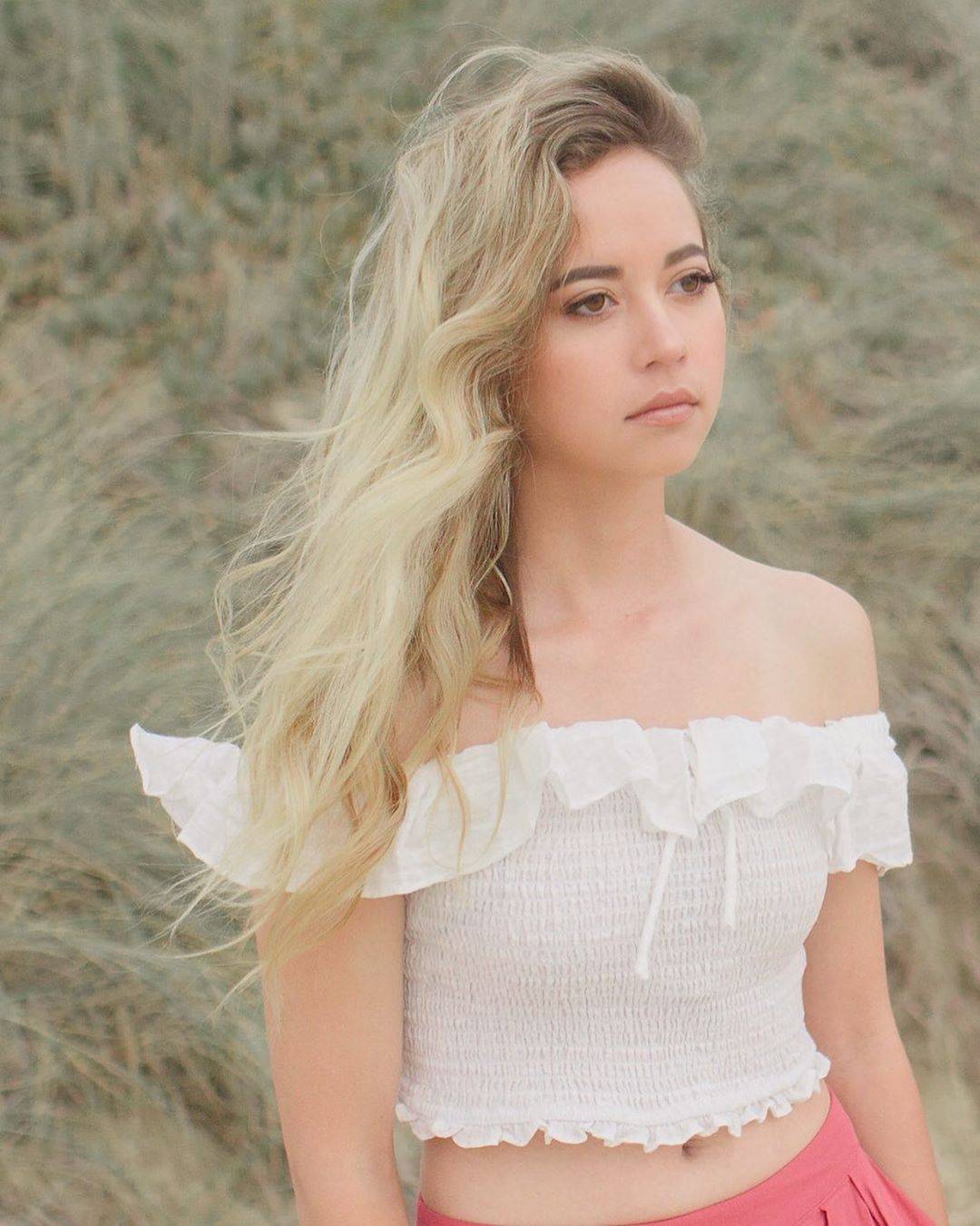 Blond maya | Scrolller