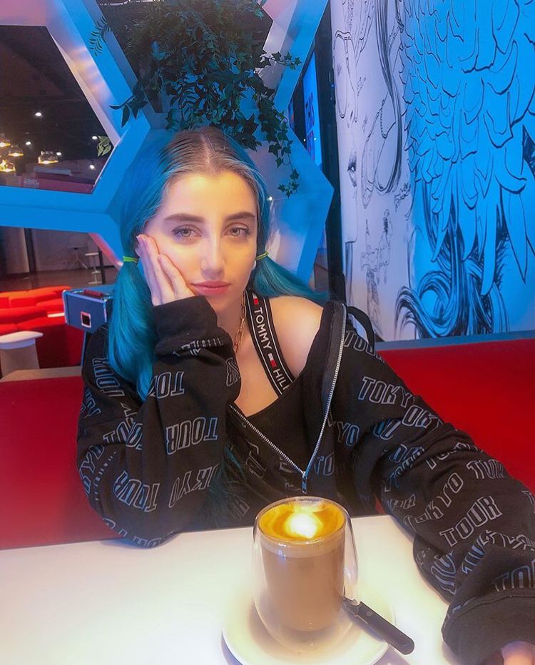 Blue Cutie 3 Scrolller