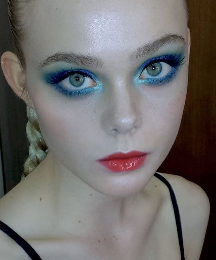 Blue eyeshadow | Scrolller