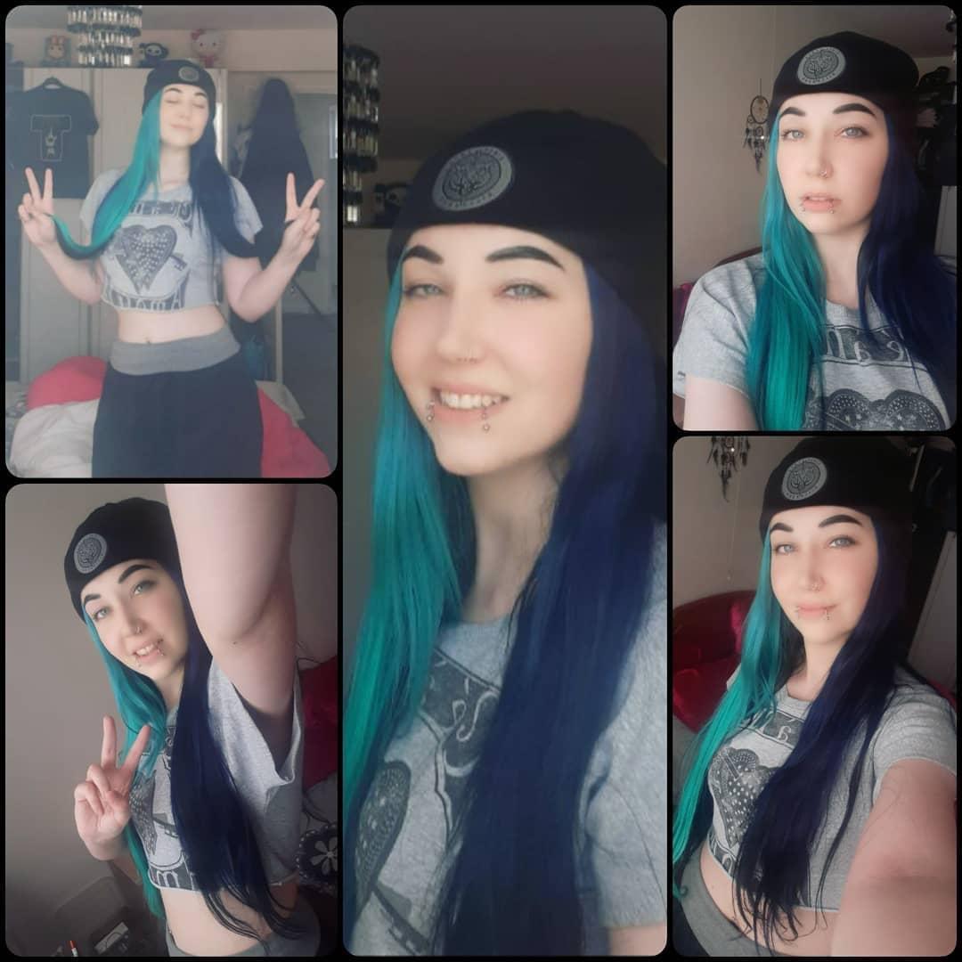 Blue hair ftw | Scrolller