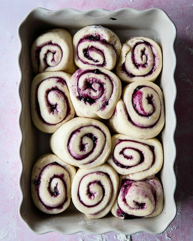 Blueberry and Lemon Swirls | Scrolller