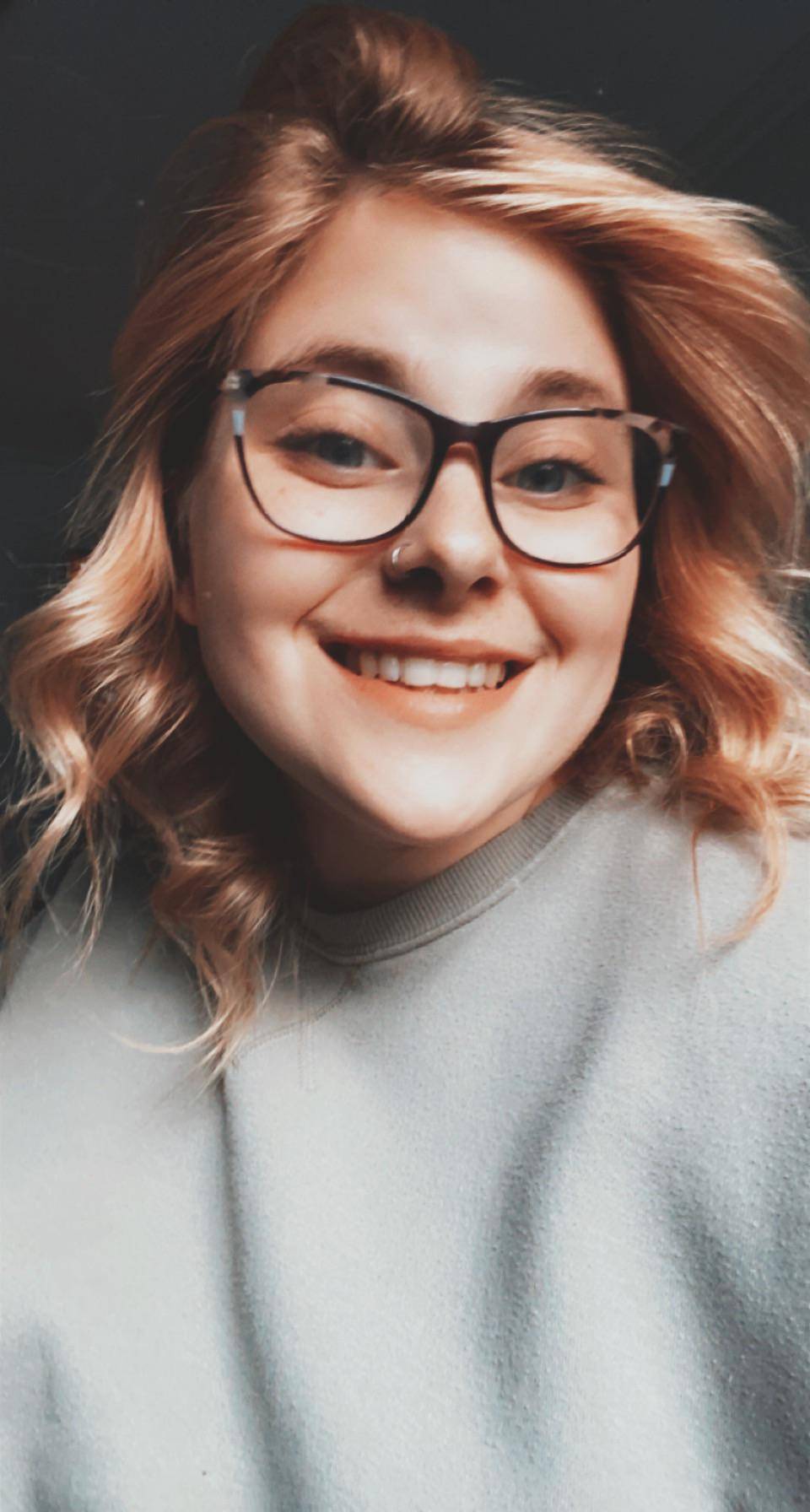 Blurry but cute 🙂 | Scrolller