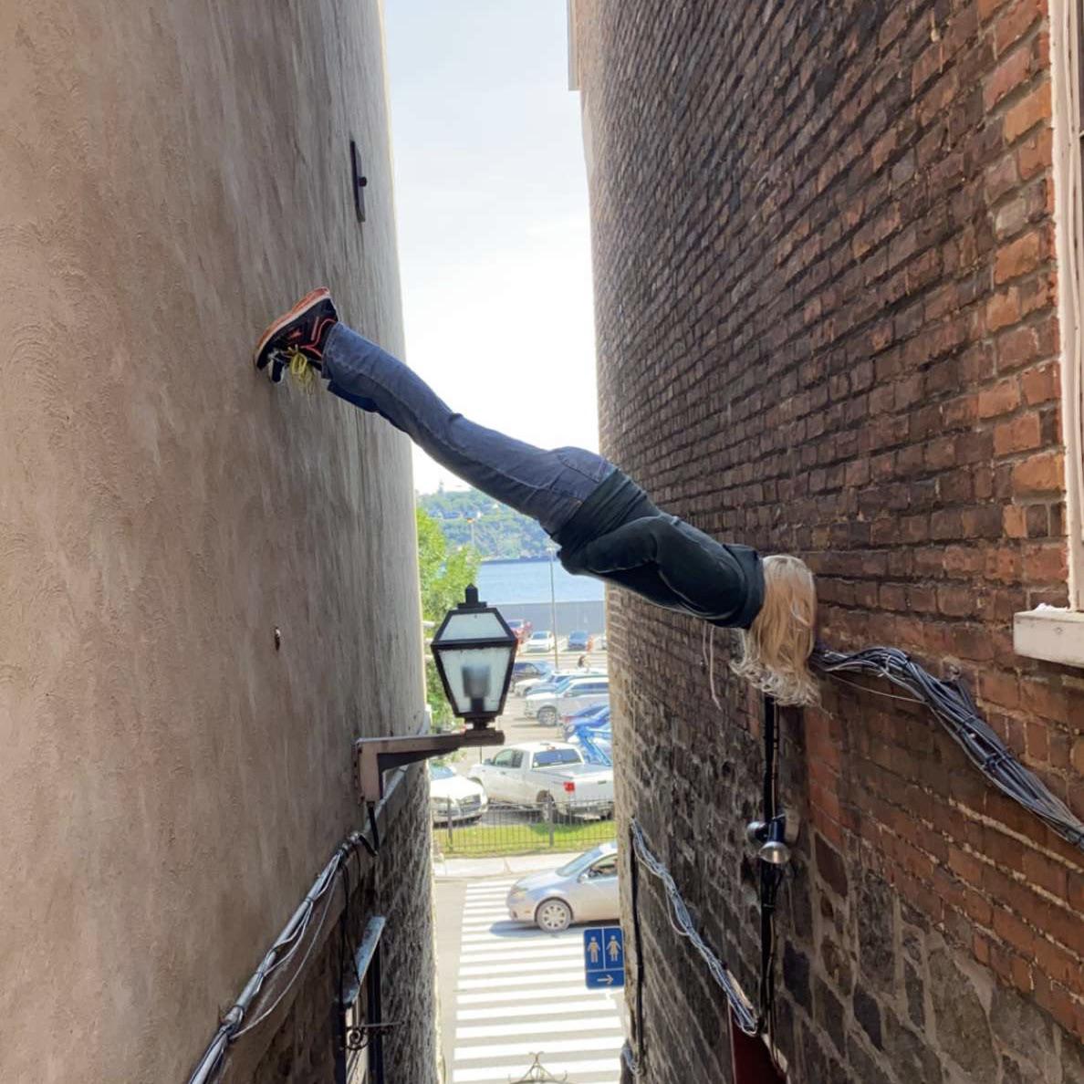 blursed_alley | Scrolller