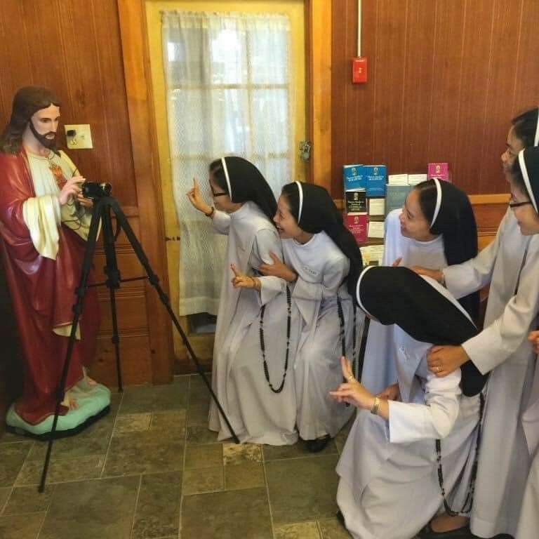 Blursed cameraman | Scrolller