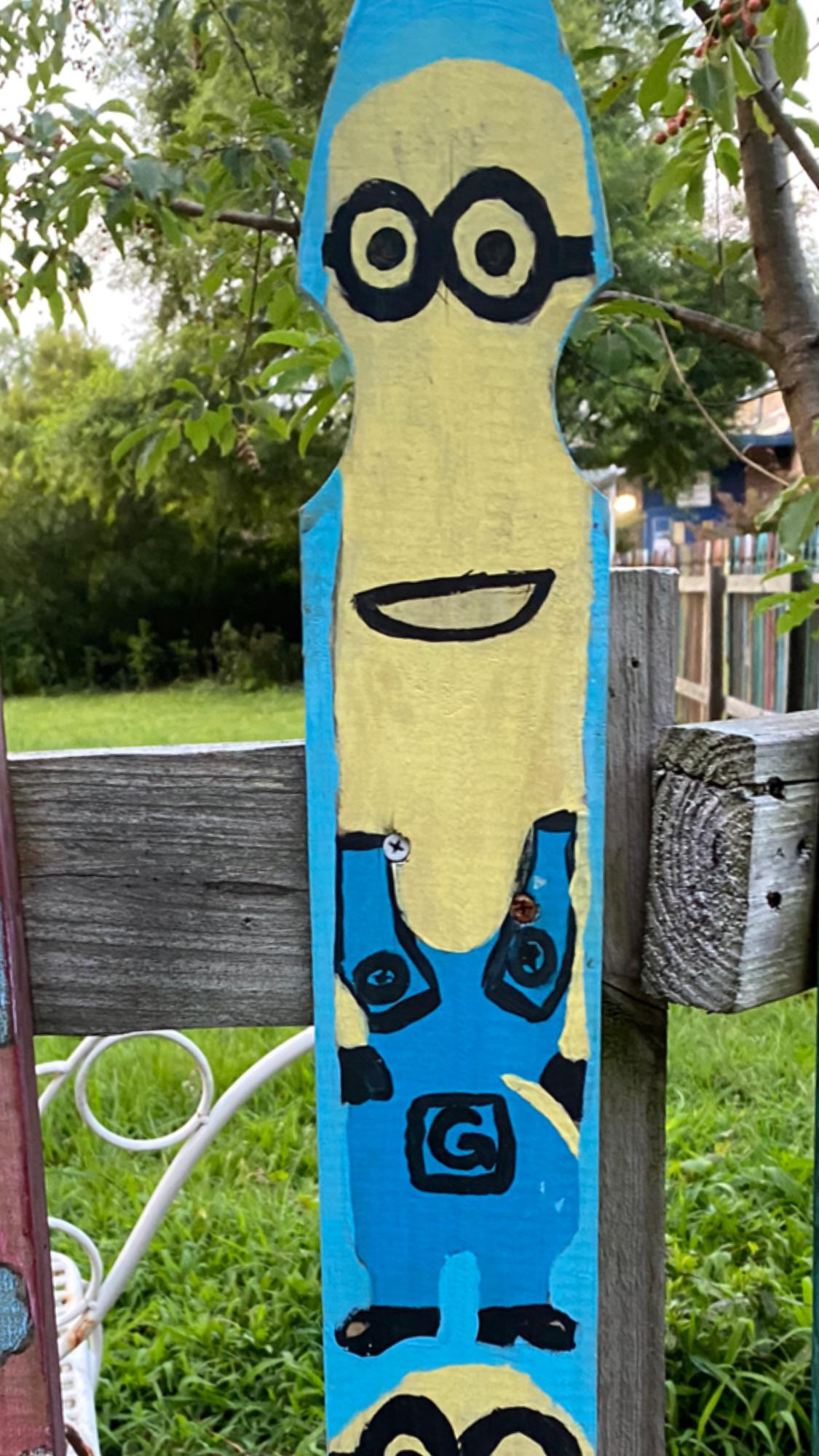 Blursed_ minion | Scrolller