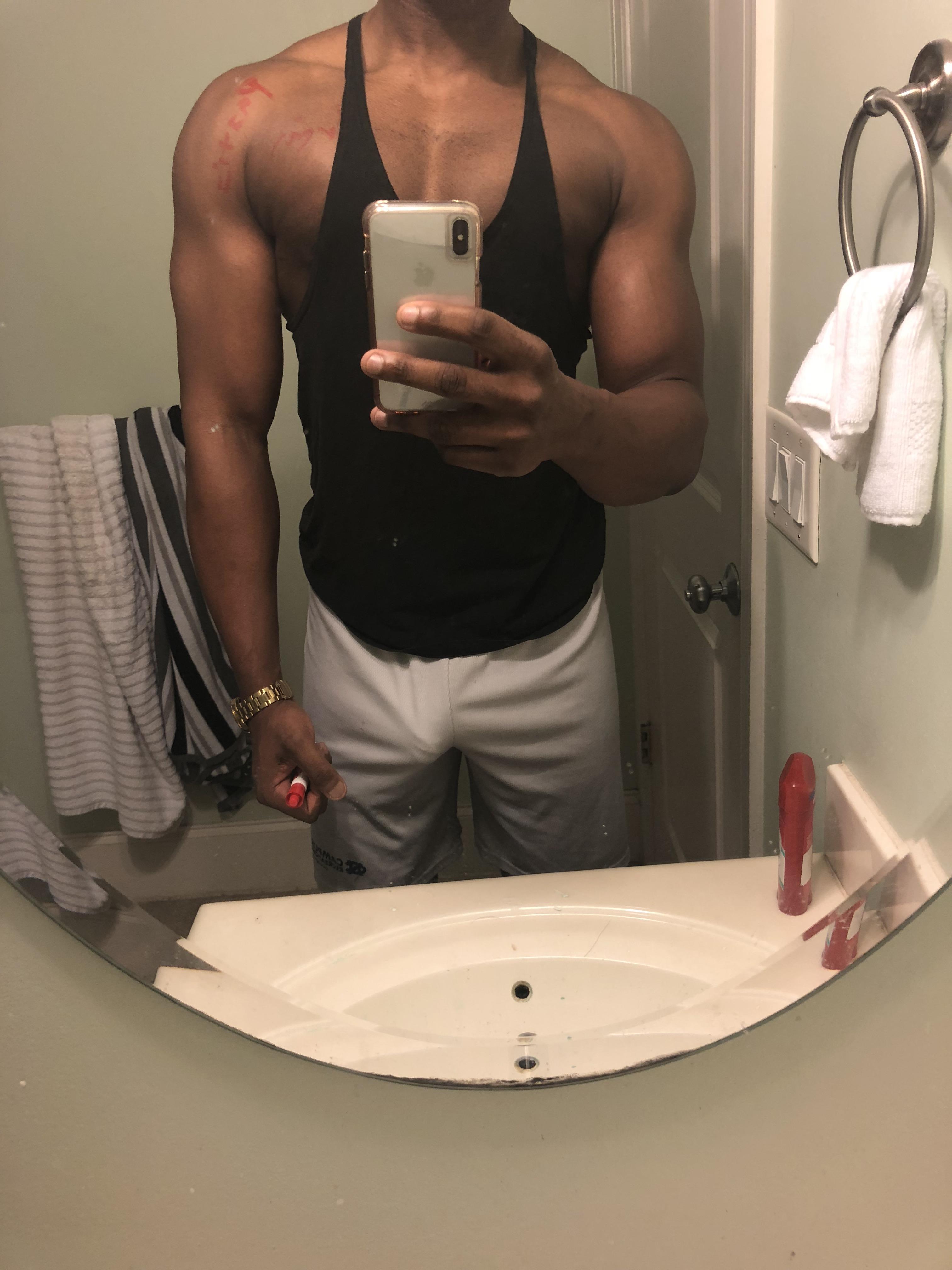 Bodybuilder freeballing Cock Outline | Scrolller