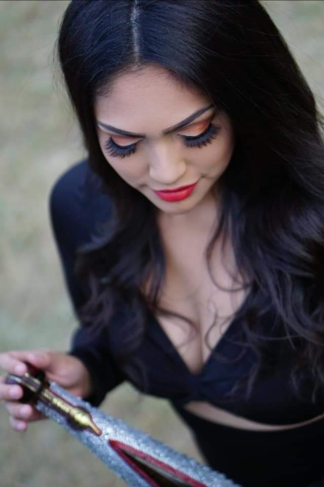 Bombshell Latina | Scrolller