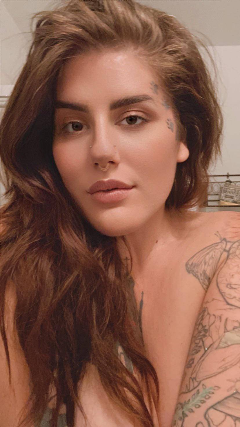 Bon día. 🌞😘 | Scrolller