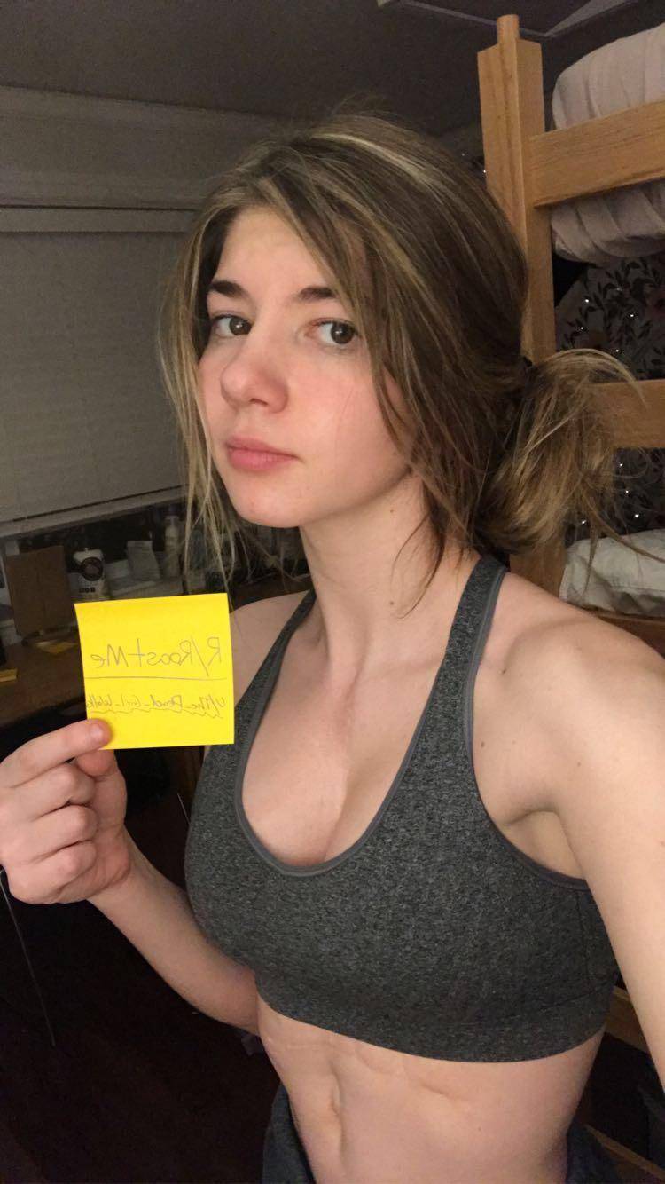 Boobing for compliments | Scrolller