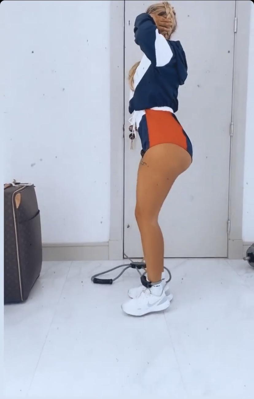 Booty profile 🍑🍑 | Scrolller