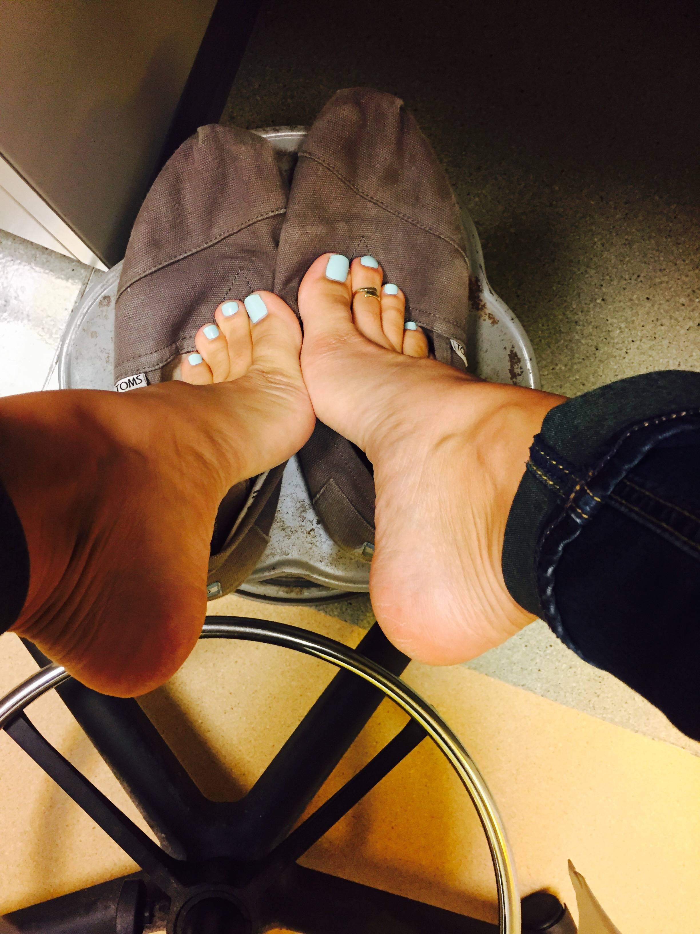 Bored at work | Scrolller