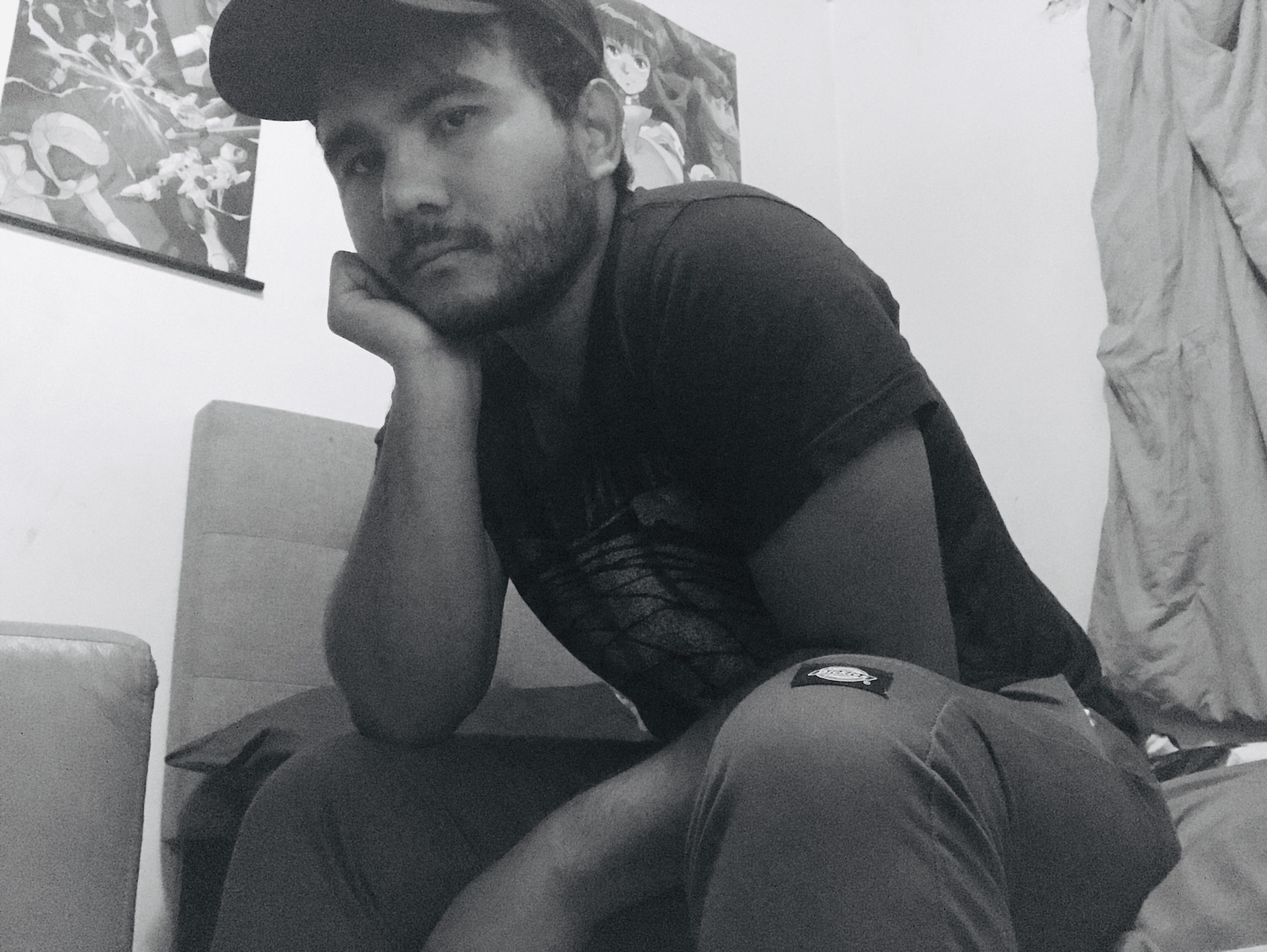 Bored here [m28] | Scrolller