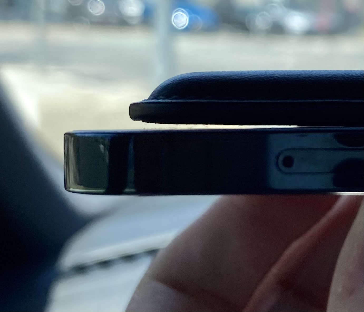 Bottom fifth of MagSafe wallet doesn’t sit flush with the iPhone 12 pro. Is this normal? | Scrolller