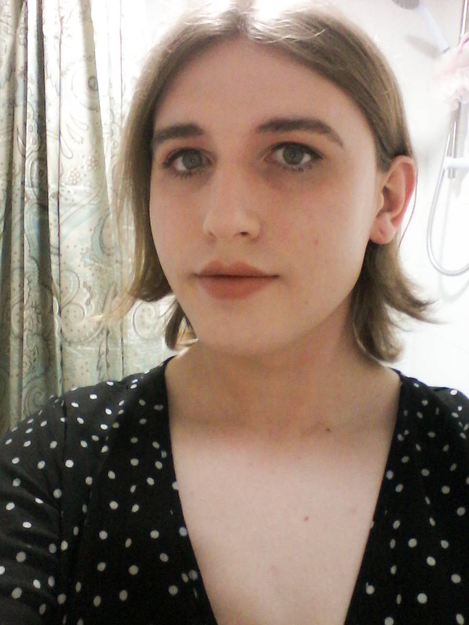 Bought my first dress and I'm feelin' it. | Scrolller