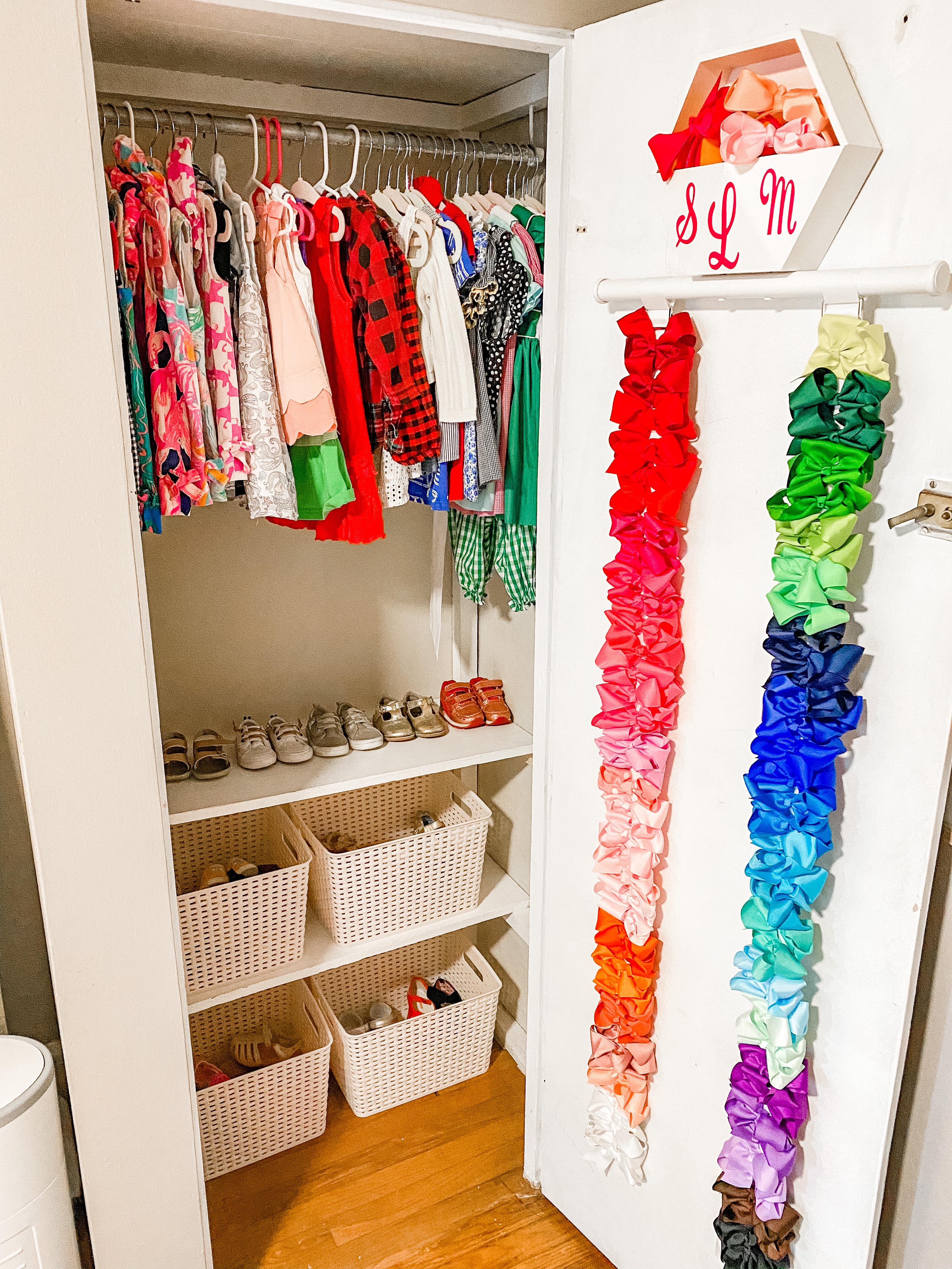 Bow and closet organization | Scrolller
