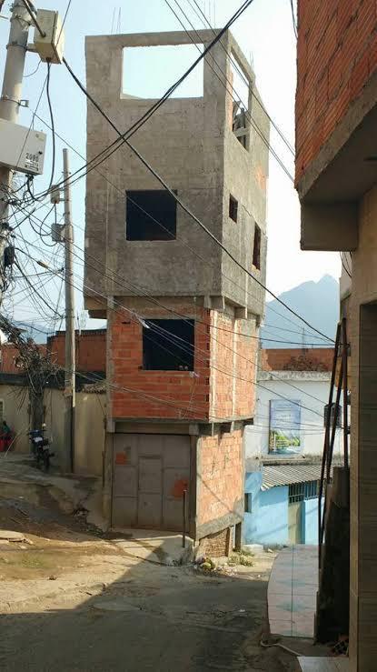 brazilian (favela) architecture | Scrolller