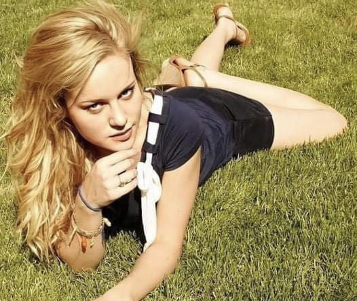 Brie Larson | Scrolller