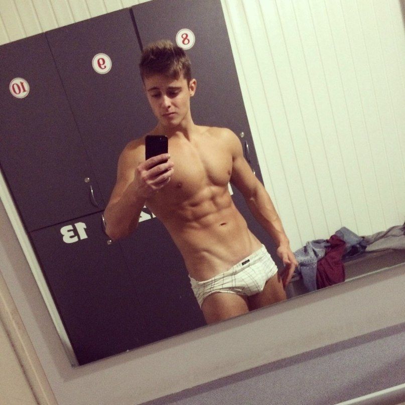 Bro getting dressed | Scrolller