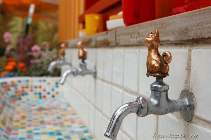 Bronze cat taps | Scrolller