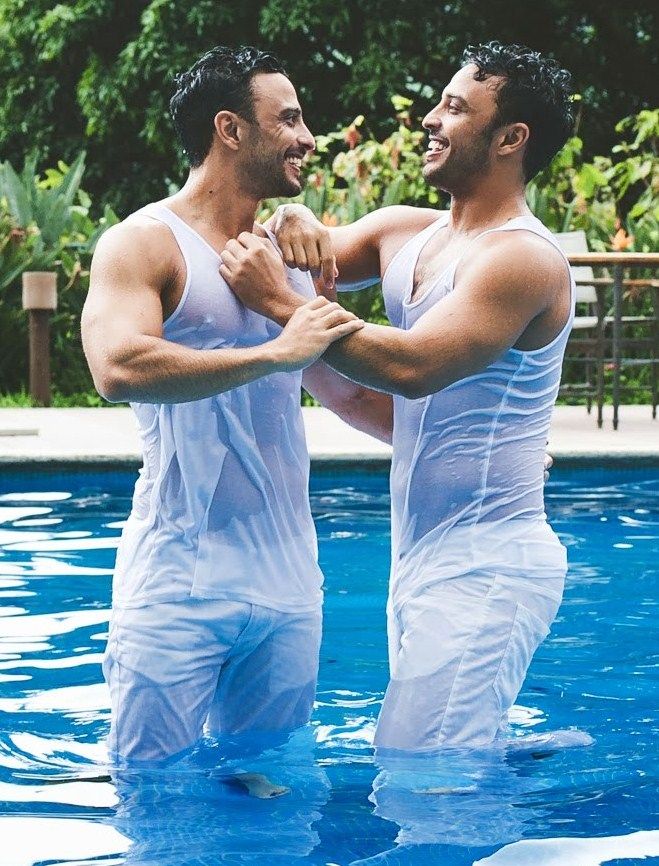 Bros in white | Scrolller