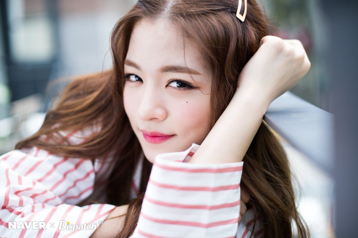 Brown Haired Chae | Scrolller