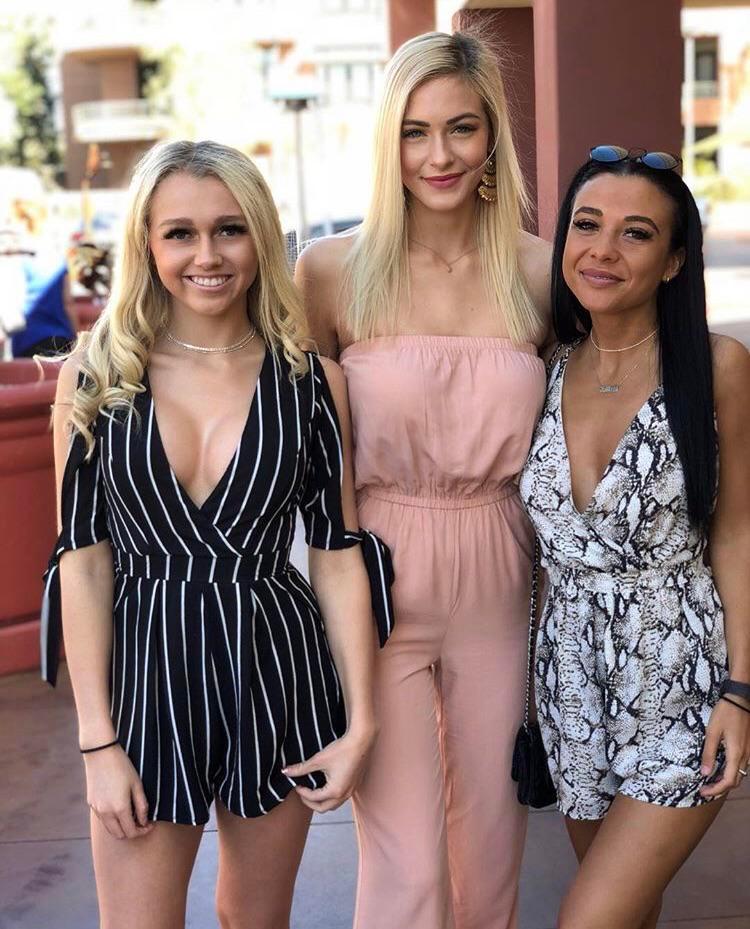 Brunch babes | Scrolller