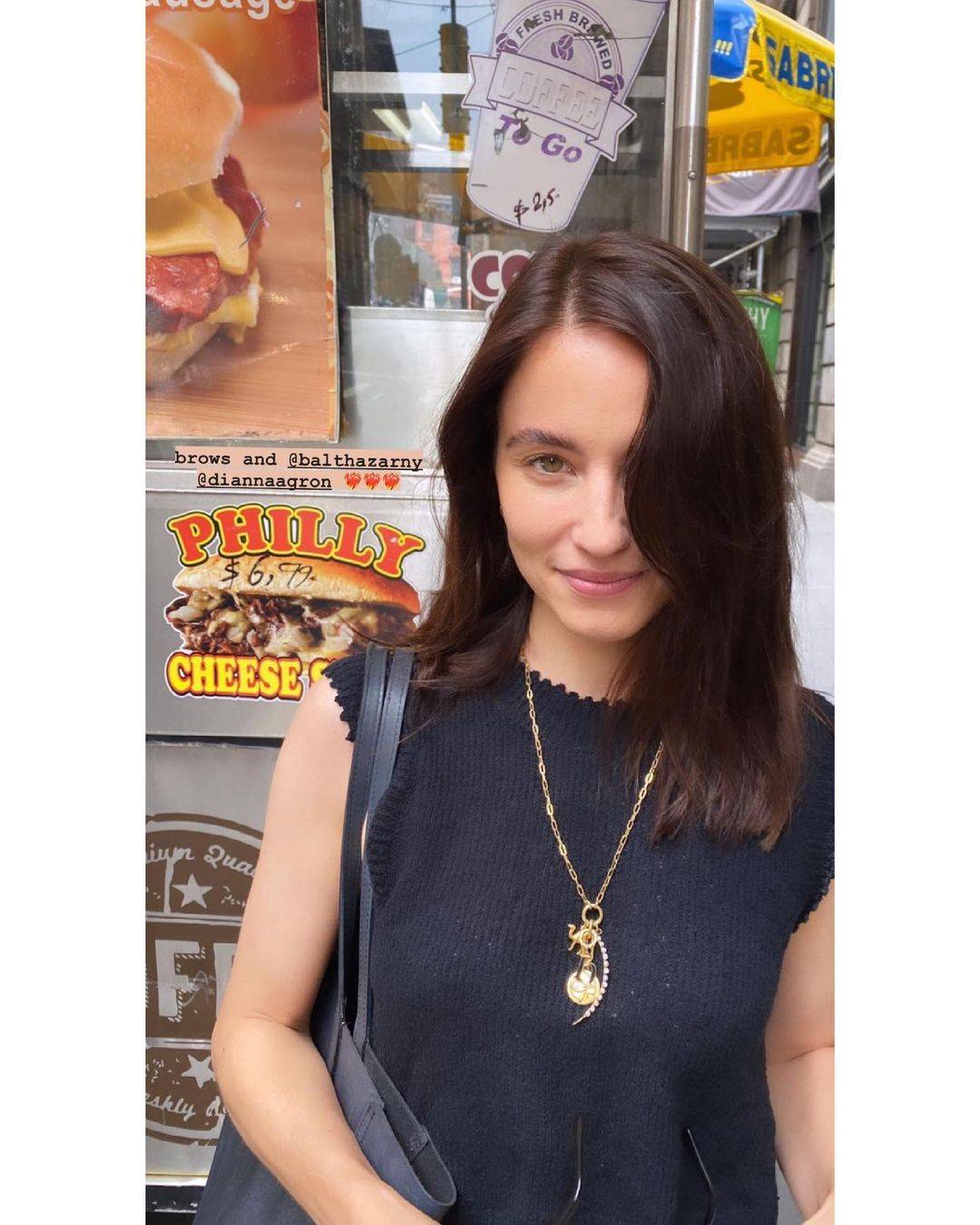 Brunette Dianna | Scrolller