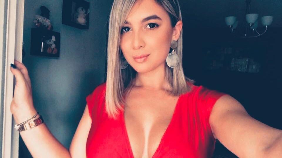 Buenos Días mis amores!!💋 ️😏🔥 Hope y’all have a wonderful day. XO 😘 | Scrolller