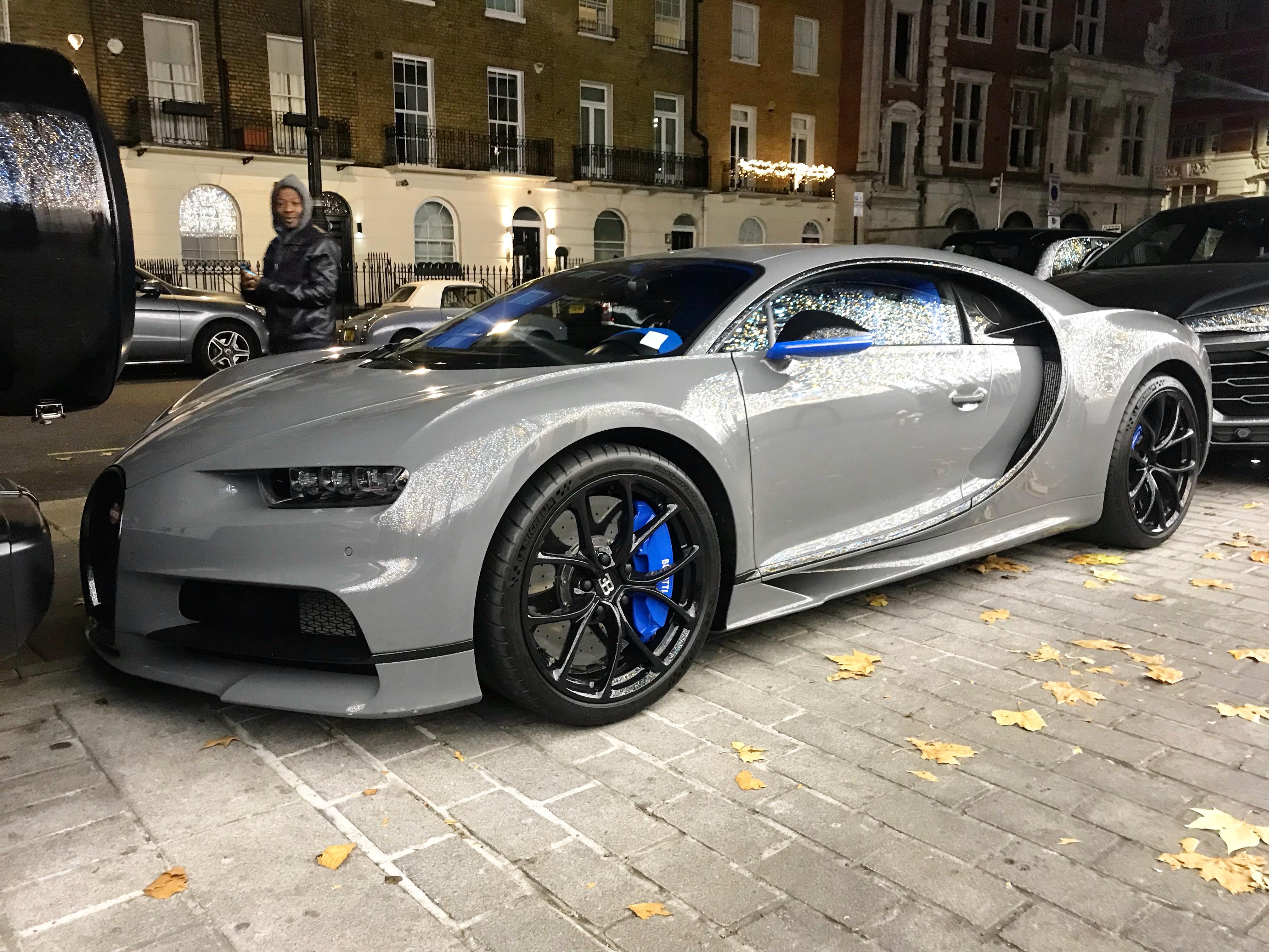 [bugatti chiron] central London | Scrolller