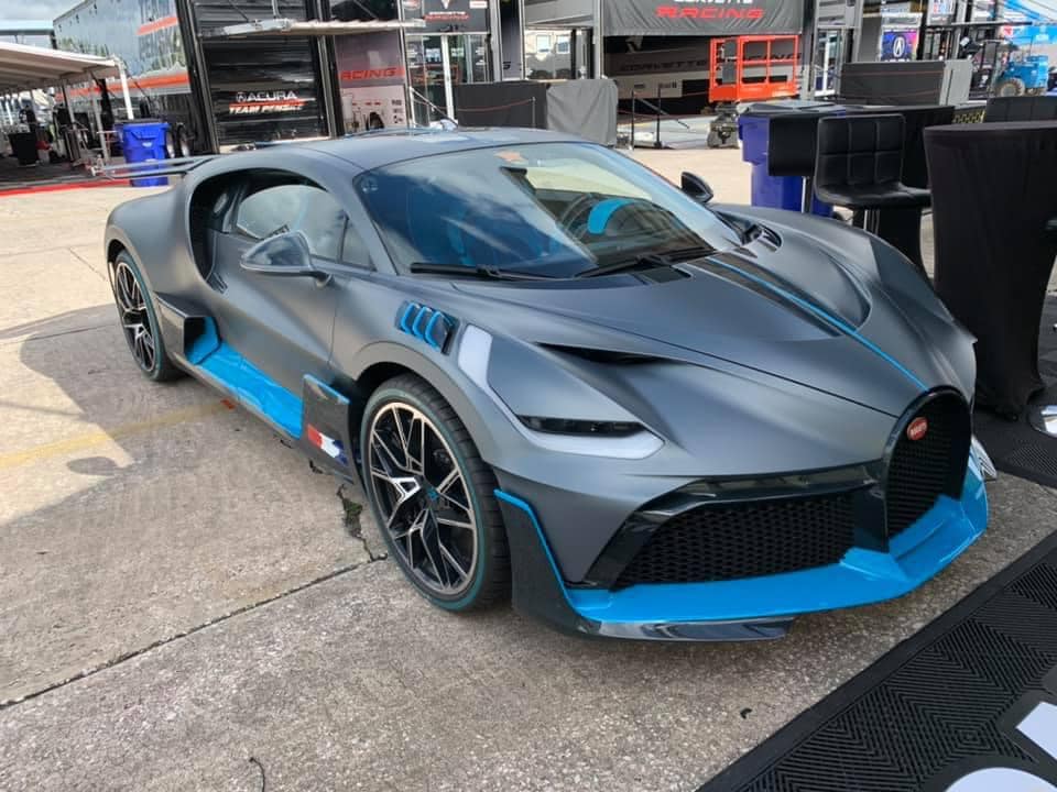 Bugatti Divo 1500bhp | Scrolller