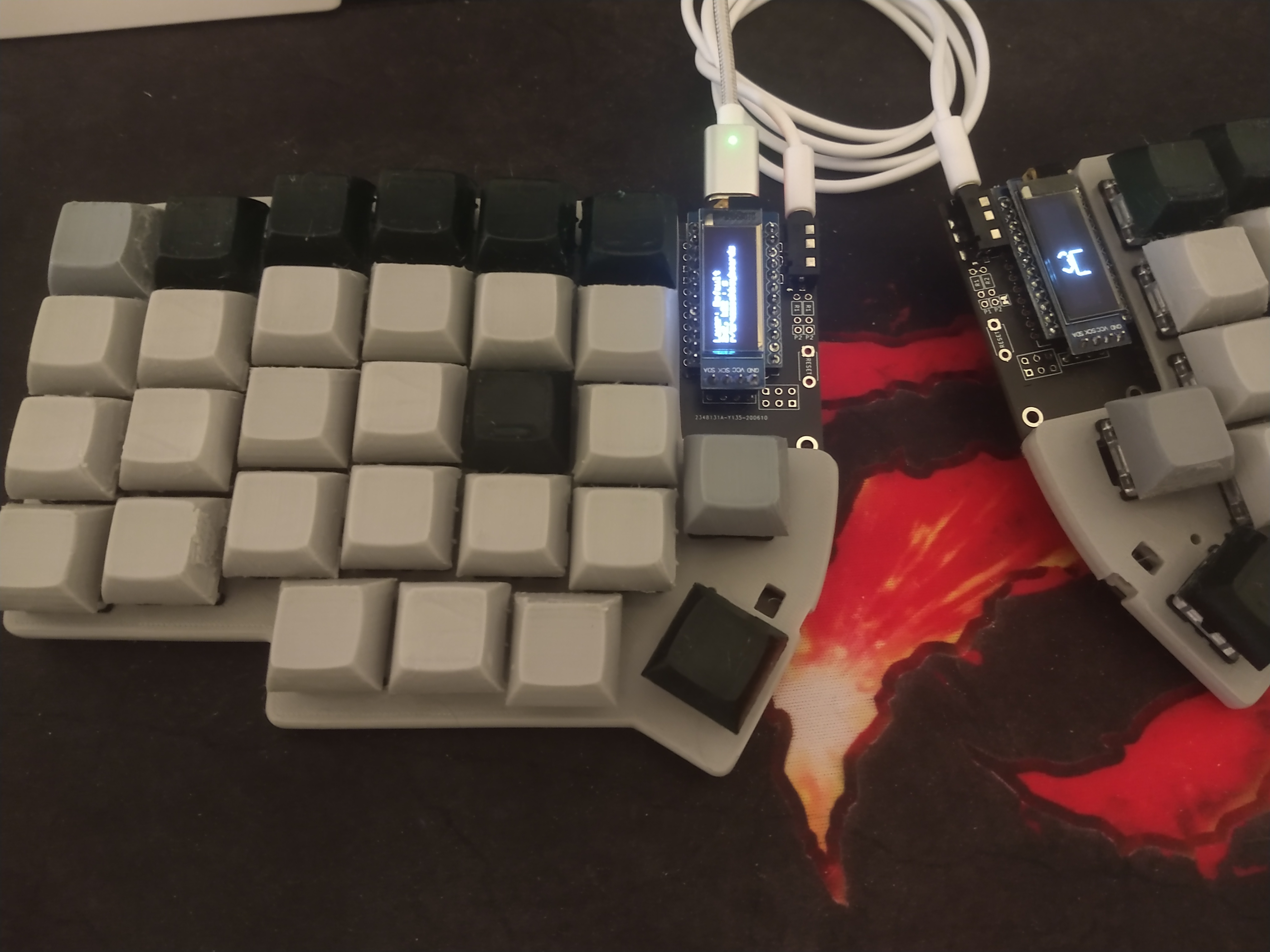 Built a mostly 3d-printed Lily58 as my first ergo build project | Scrolller