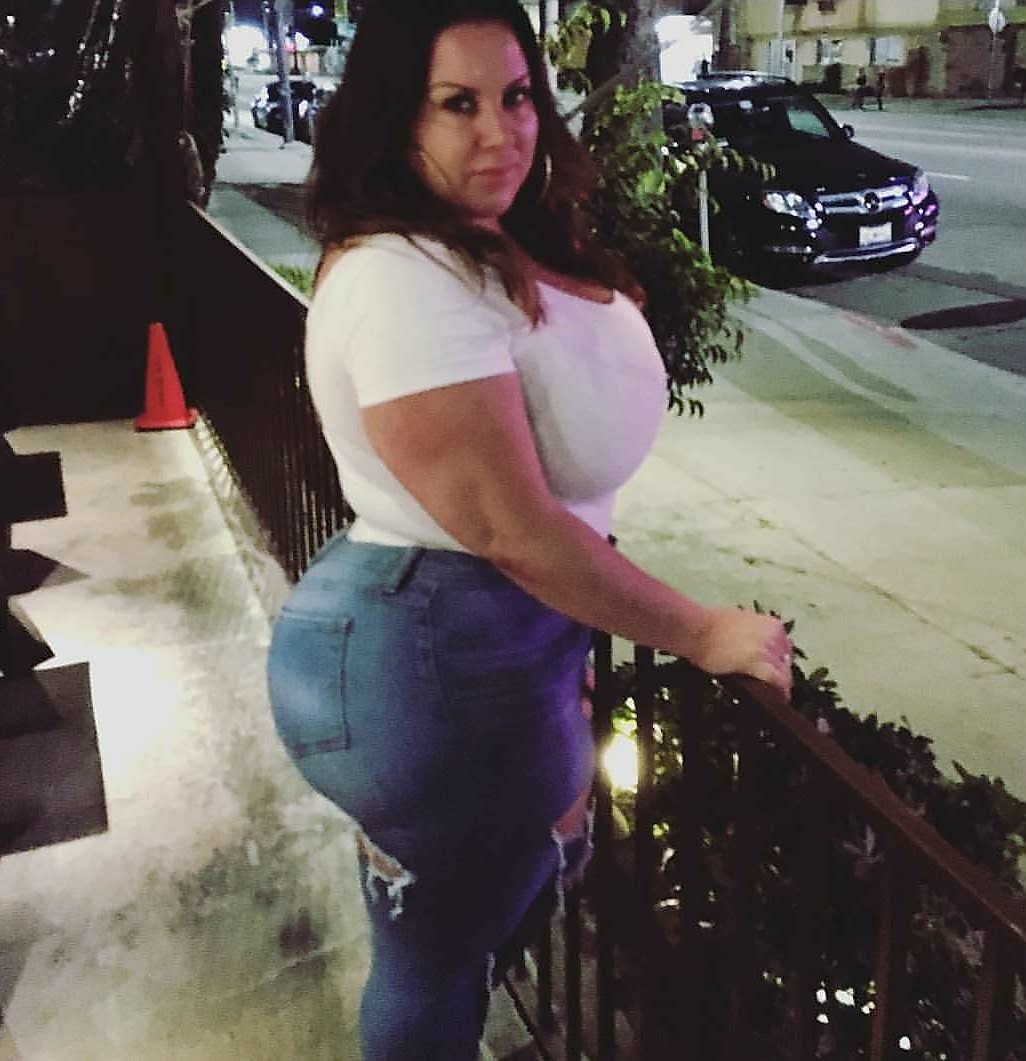 Built like a goddamn brick house | Scrolller