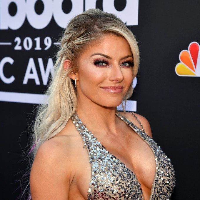 Busty Bliss | Scrolller