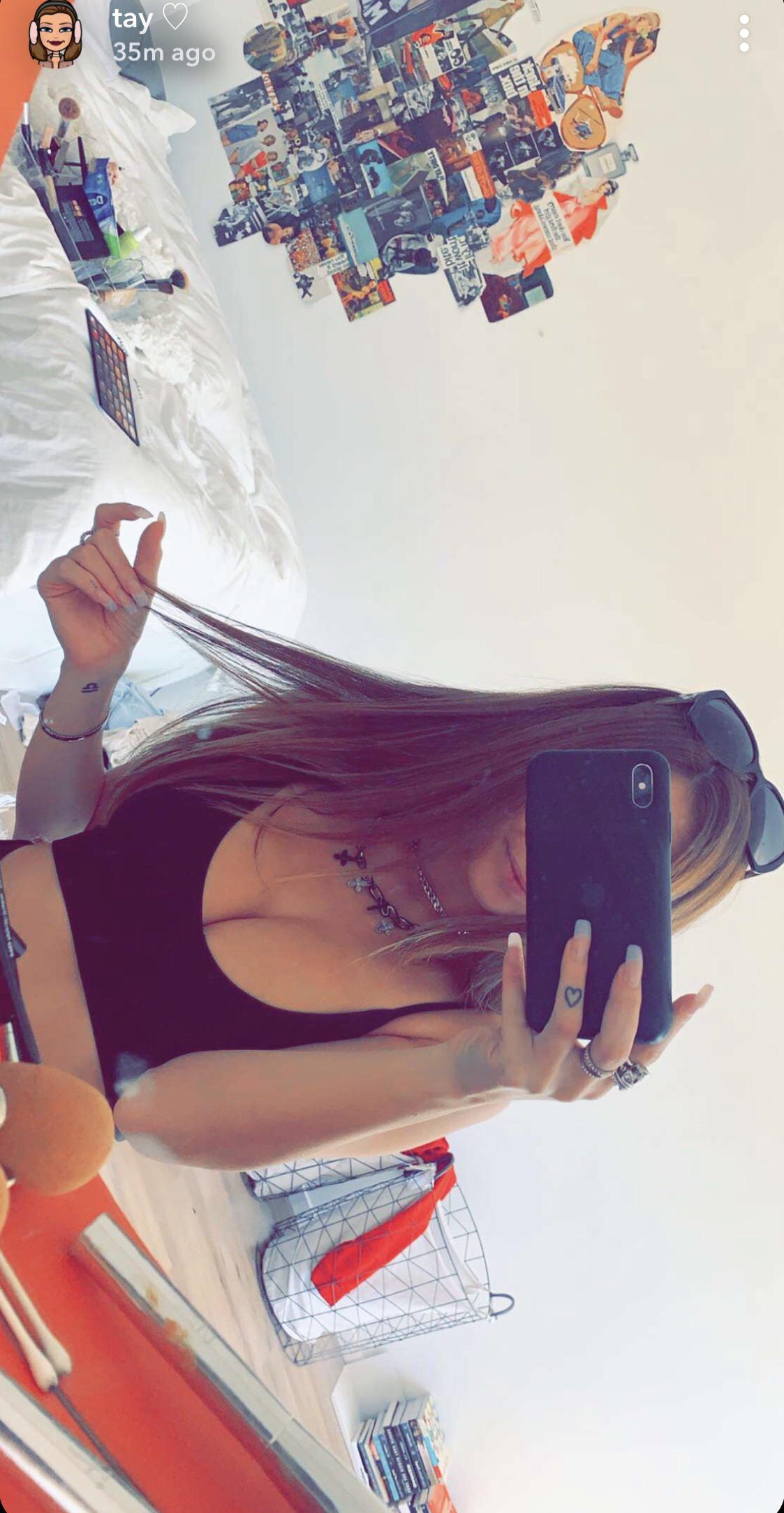 Busty on Snapchat | Scrolller