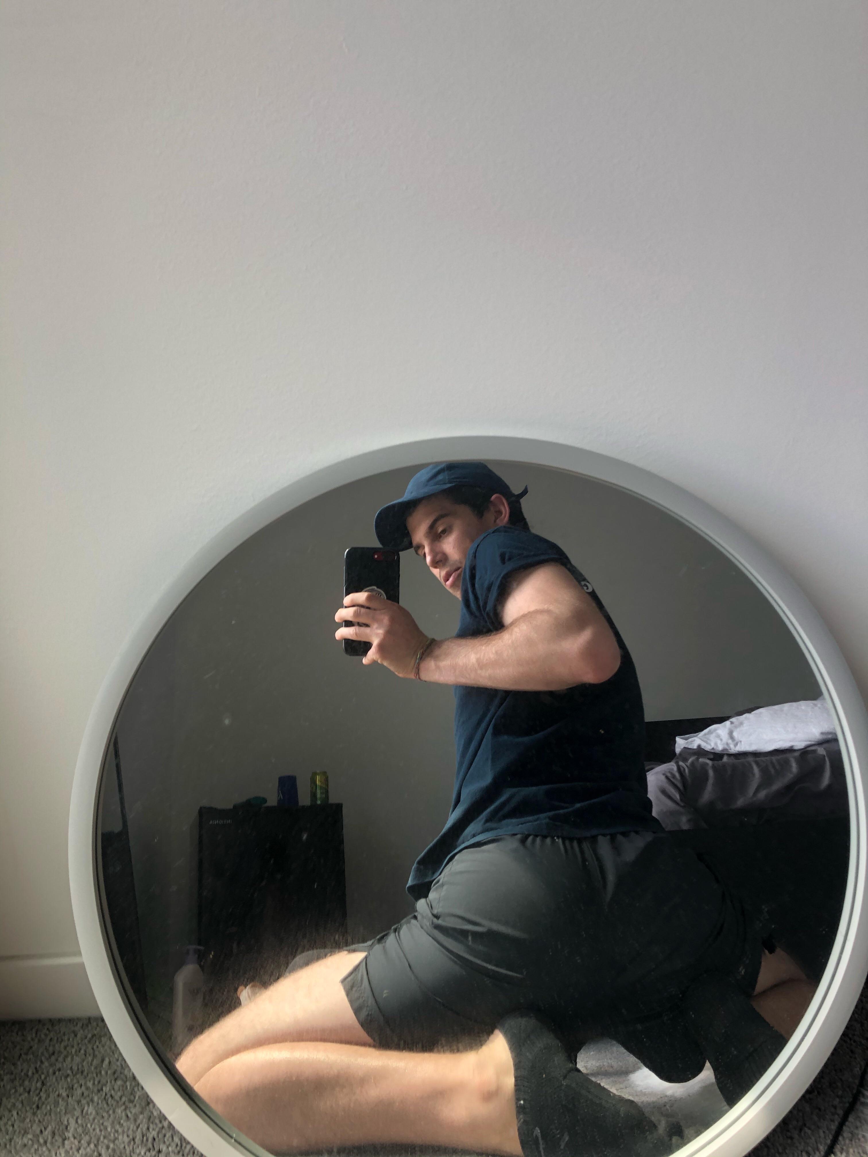 C’mon daddy, let’s stretch (24) | Scrolller