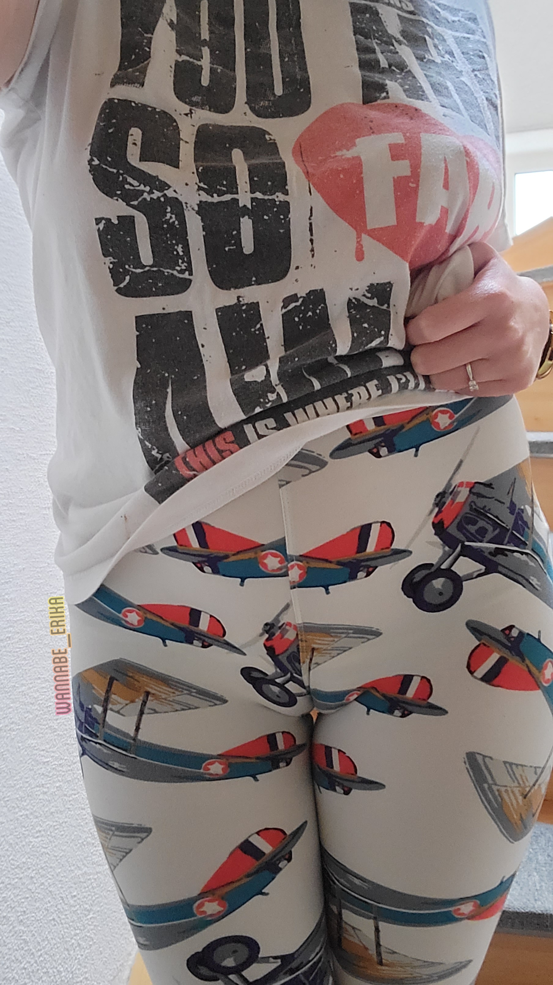 Camouflaged in a big busy print 🤭 | Scrolller